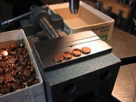 Square, Flat Gas Checks & Round Bullets